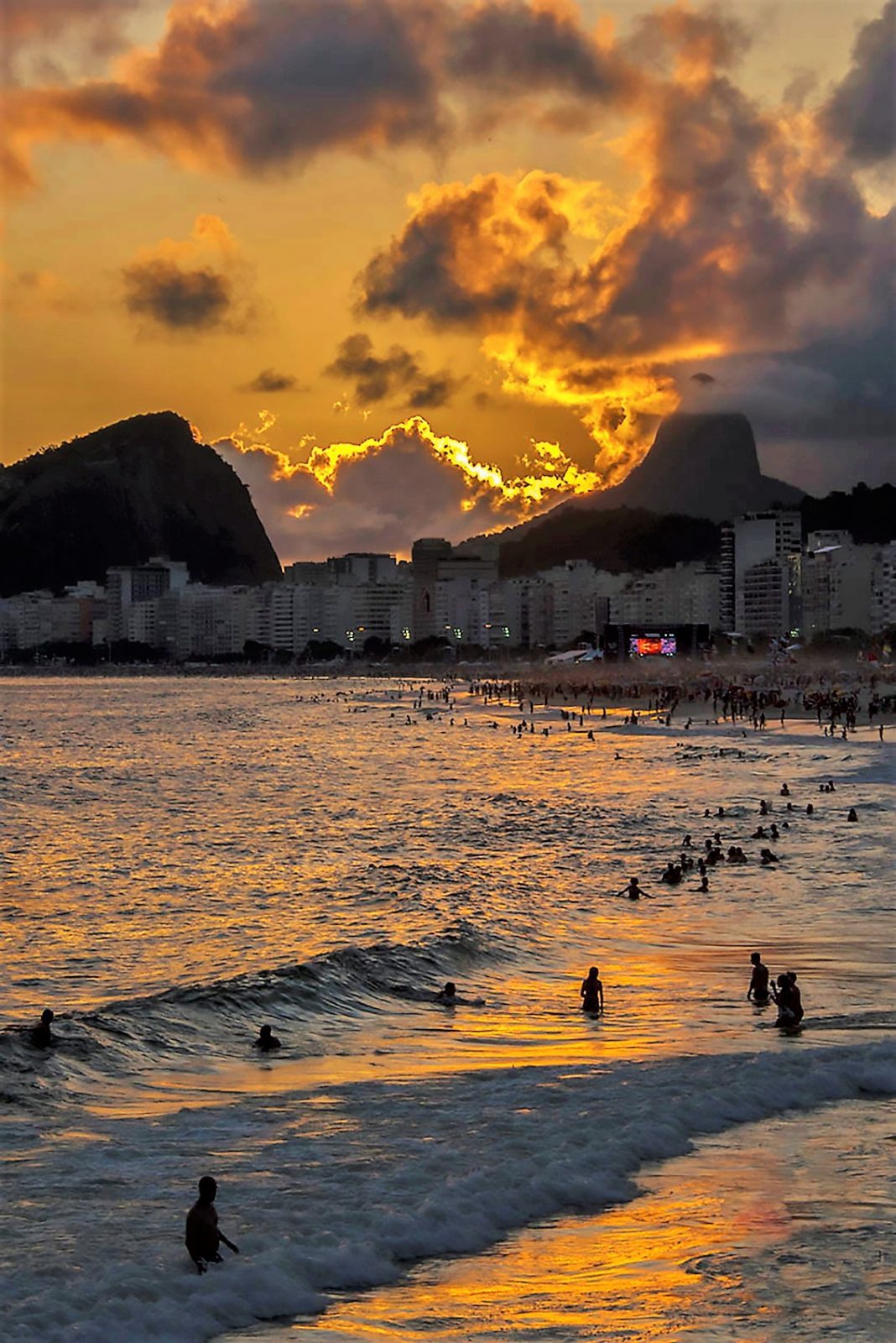 👉A Praia de Copacabana – Princesinha do Mar Guia do Bairro de Copacabana